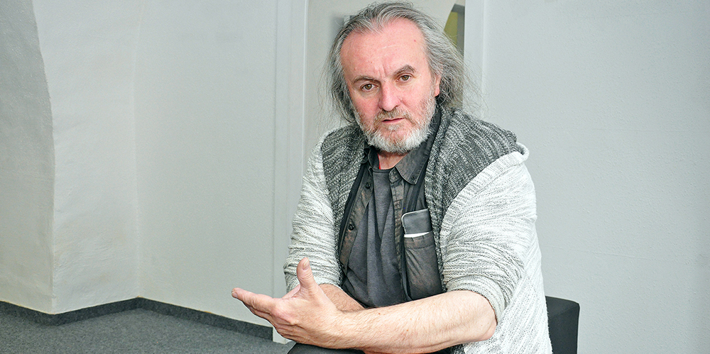 Maler und Fußballfan: Unterkärntner Nachrichten