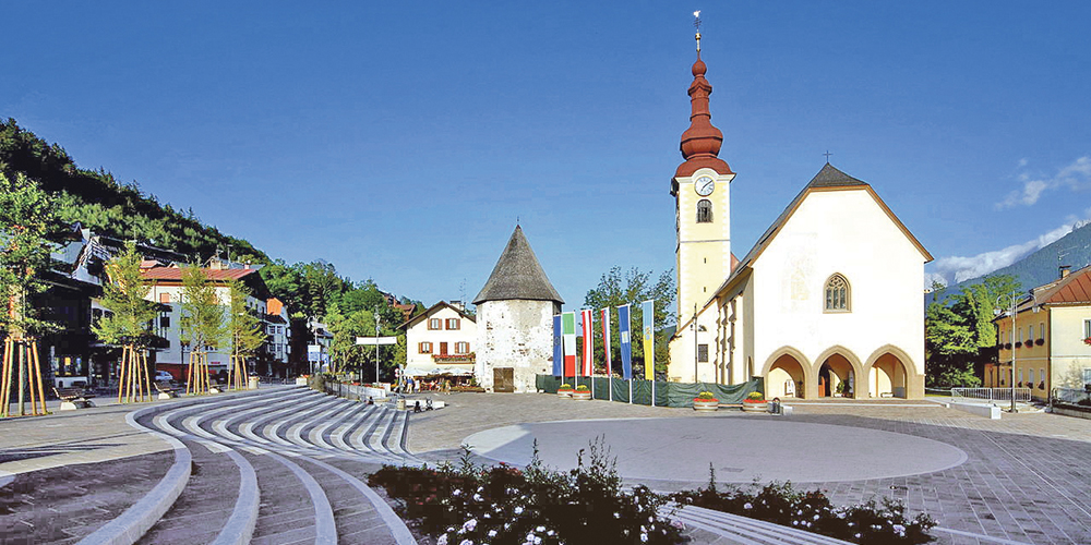 Tarvis bietet viel mehr als billige Handtaschen und Lederjacken ...